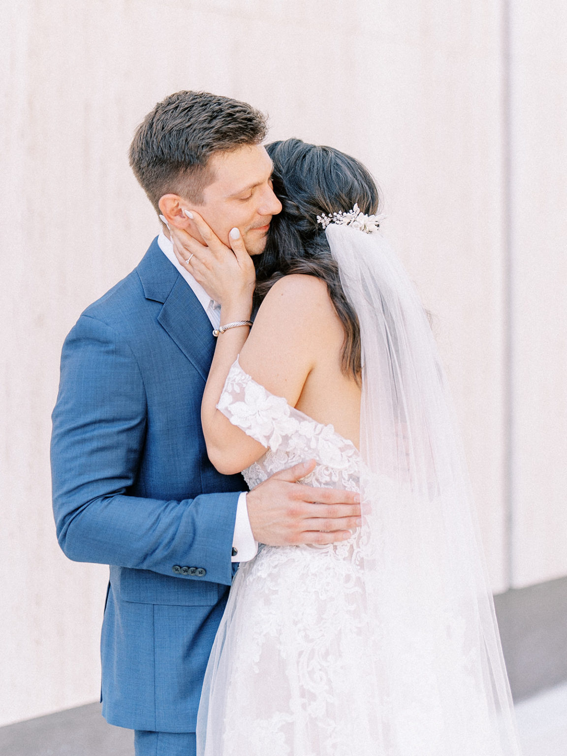 Ultimate Skybox Wedding | sereneeventsanddesign.com